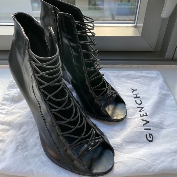 Givenchy | Shoes | Givenchy Platform Sandals | Poshmark